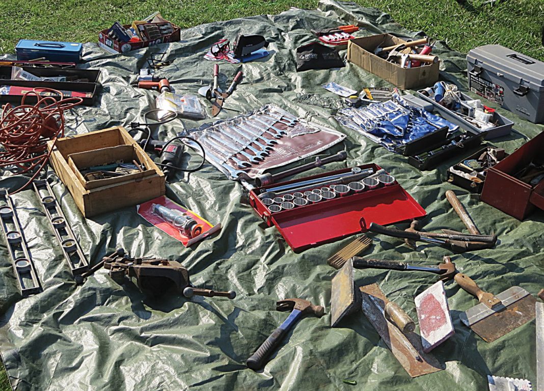 Flea market stories and strategies - Backwoods Home Magazine